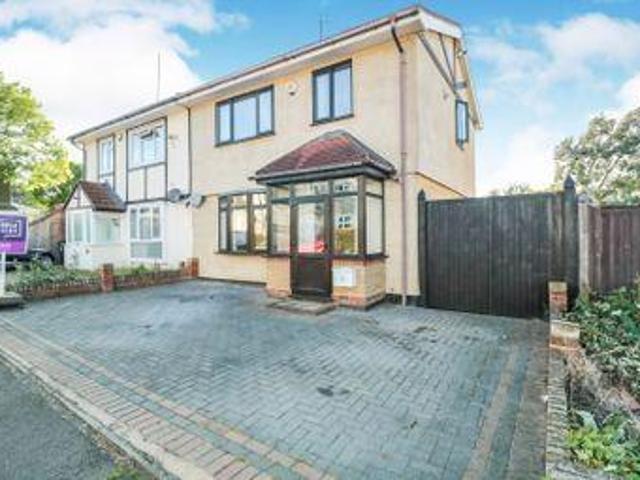 2 Bedrooms Semi detached house for sale in Hatfields, Loughton IG10