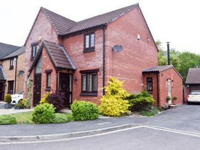 2 Bedrooms Semi detached house for sale in Haweswater Close, Bristol BS30