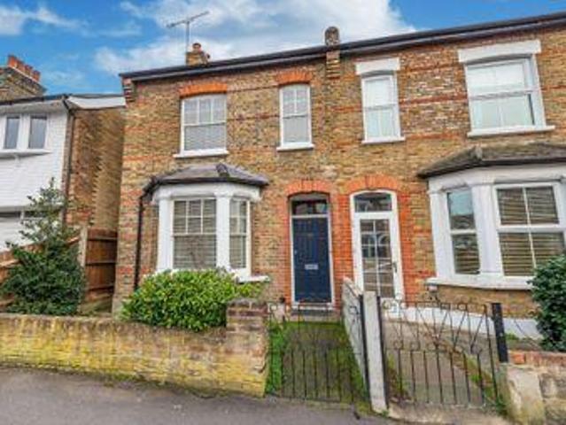 2 Bedrooms Semi detached house for sale in Halstead Road, London E11
