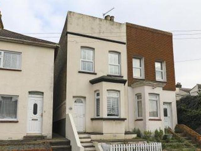 2 Bedrooms Semi detached house for sale in Harold Road, Sittingbourne ME10