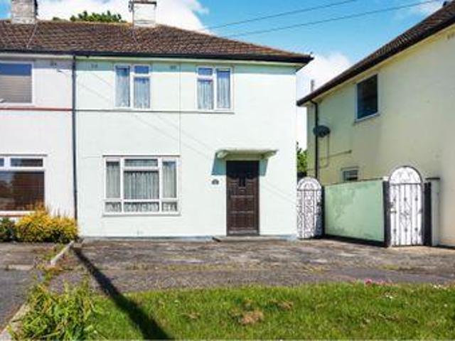 2 Bedrooms Semi detached house for sale in Harridge Close, Leigh On Sea SS9