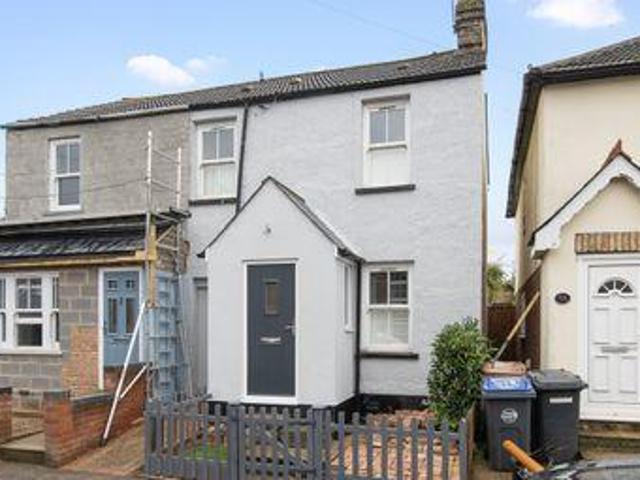 2 Bedrooms Semi detached house for sale in High Oak Road, Ware SG12