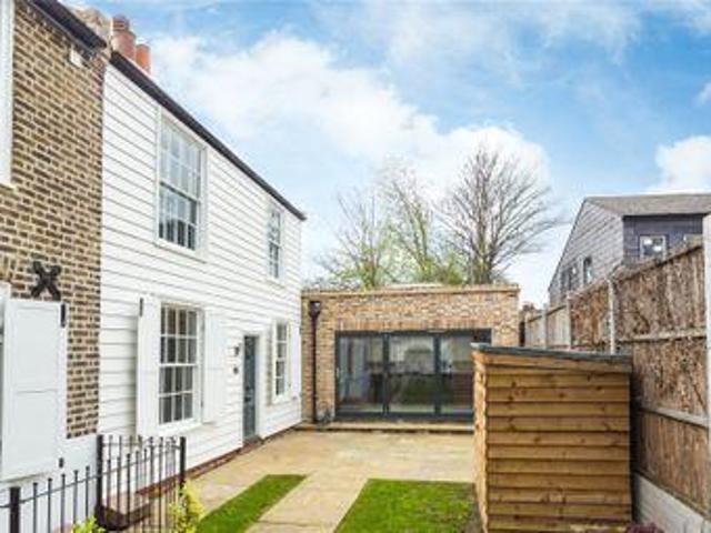 2 Bedrooms Semi detached house for sale in High Street, Wanstead, London E11