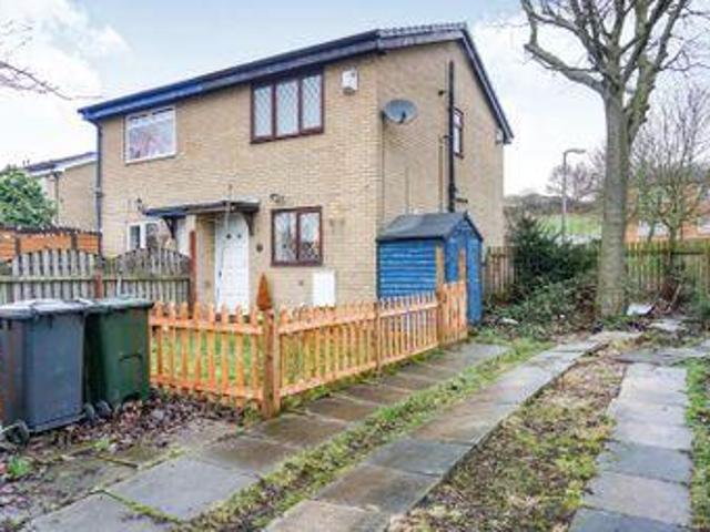 2 Bedrooms Semi detached house for sale in Hydale Court, Bradford BD12