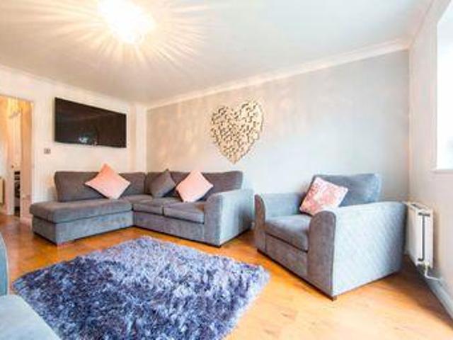 2 Bedrooms Semi detached house for sale in Jenkins Way, St. Mellons, Cardiff CF3
