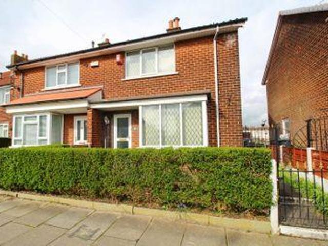 2 Bedrooms Semi detached house for sale in Ordsall Avenue, Little Hulton, Manchester M38