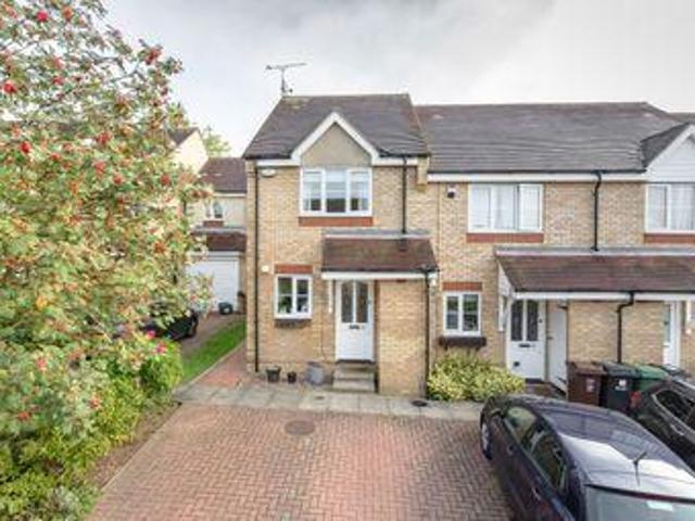 2 Bedrooms Semi detached house for sale in Orient Close, St Albans AL1