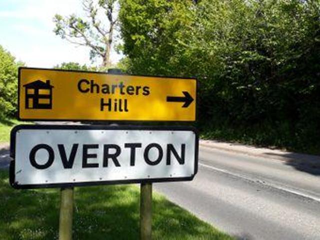 2 Bedrooms Semi detached house for sale in Overton Hill, Overton, Basingstoke RG25