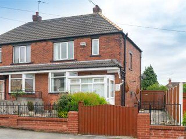 2 Bedrooms Semi detached house for sale in Lawrence Crescent, Leeds LS8