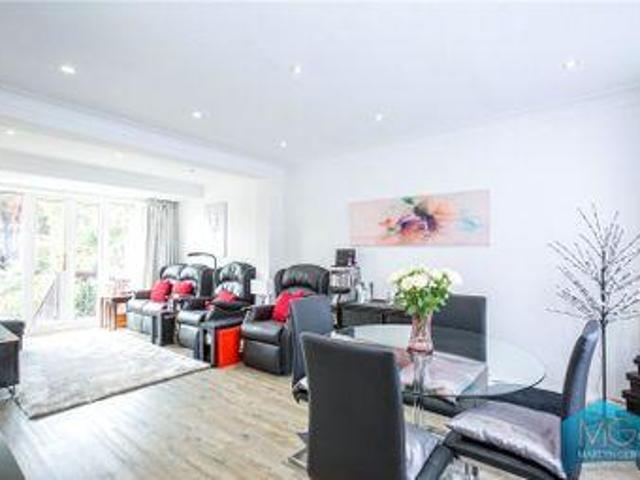2 Bedrooms Semi detached house for sale in Lawrence Gardens, Mill Hill, London NW7