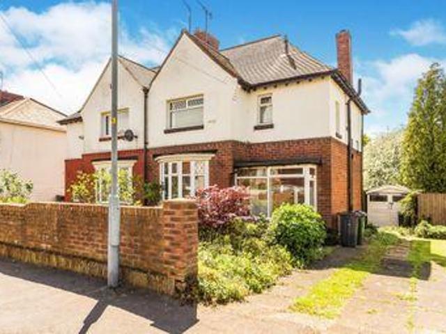 2 Bedrooms Semi detached house for sale in Landswood Road, Oldbury B68