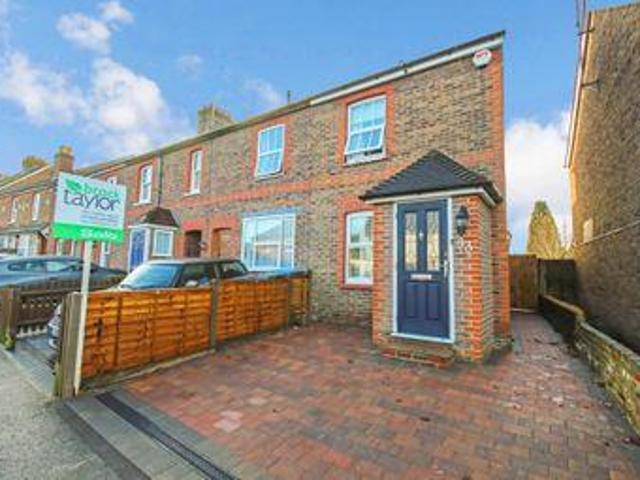 2 Bedrooms Semi detached house for sale in Littlehaven Lane, Horsham RH12