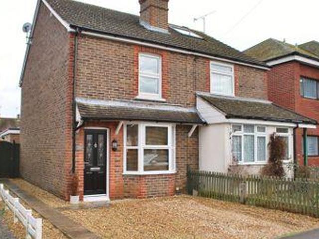 2 Bedrooms Semi detached house for sale in Littlehaven Lane, Horsham RH12