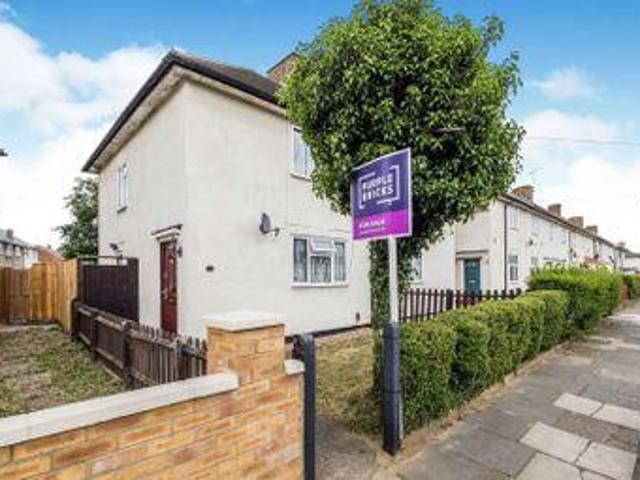 2 Bedrooms Semi detached house for sale in Lindisfarne Road, Dagenham RM8