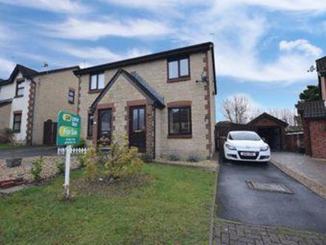 2 Bedrooms Semi detached house for sale in Llyswen, Penpedairheol, Hengoed CF82