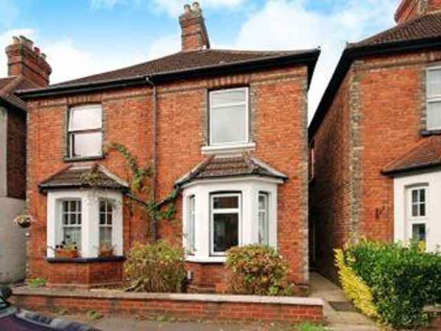 2 Bedrooms Semi detached house for sale in Margaret Road, Guildford GU1