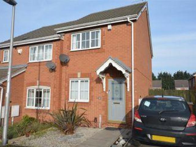 2 Bedrooms Semi detached house for sale in Meadow Brown Road, Nottingham NG7