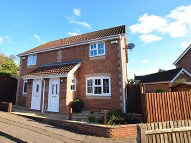 2 Bedrooms Semi detached house for sale in Megs Way, Braintree CM7