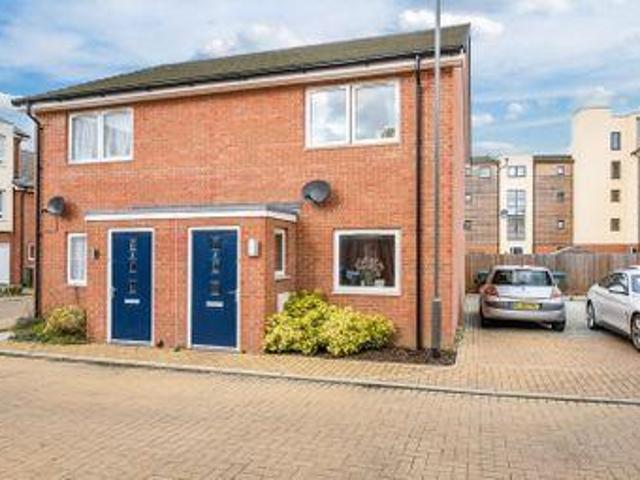 2 Bedrooms Semi detached house for sale in Midshires Business Park, Smeaton Close, Aylesbury HP19