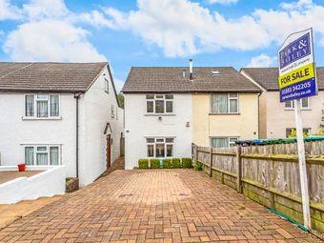 2 Bedrooms Semi detached house for sale in Milton Road, Caterham CR3