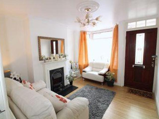 2 Bedrooms Semi detached house for sale in Norman Road, Luton LU3