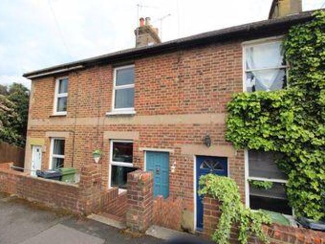 2 Bedrooms Semi detached house for sale in New Cross Road, Guildford GU2