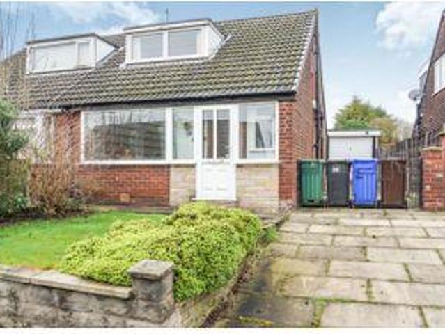 2 Bedrooms Semi detached house for sale in Newington Drive, Bury BL8