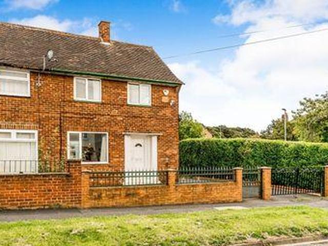 2 Bedrooms Semi detached house for sale in Southwood Road, Leeds LS14