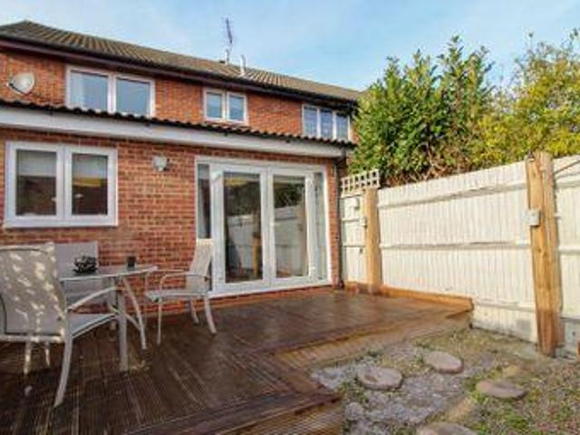2 Bedrooms Semi detached house for sale in Sellwood Drive, Barnet EN5