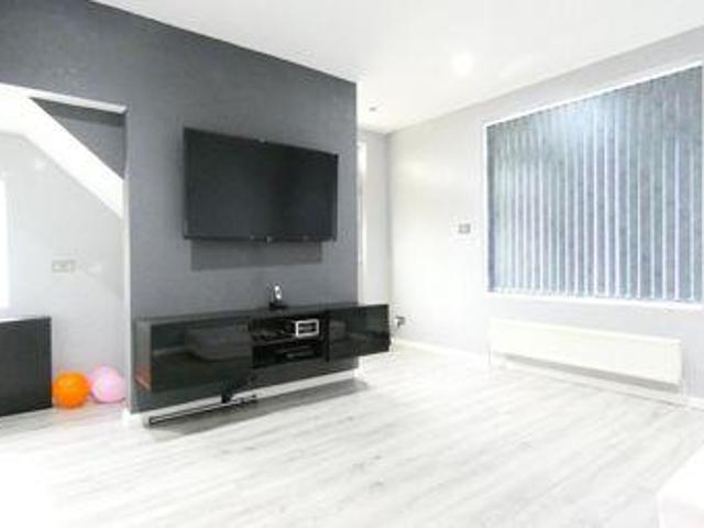 2 Bedrooms Semi detached house for sale in Shirehall Road, Sheffield S5