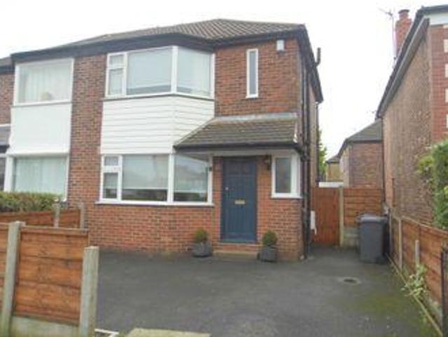 2 Bedrooms Semi detached house for sale in St Austells Drive, Prestwich M25