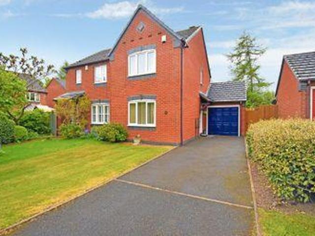 2 Bedrooms Semi detached house for sale in St. Marks Drive, Wellington, Telford TF1