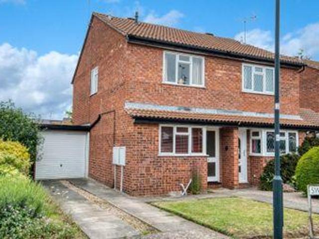 2 Bedrooms Semi detached house for sale in Swain Crofts, Leamington Spa CV31