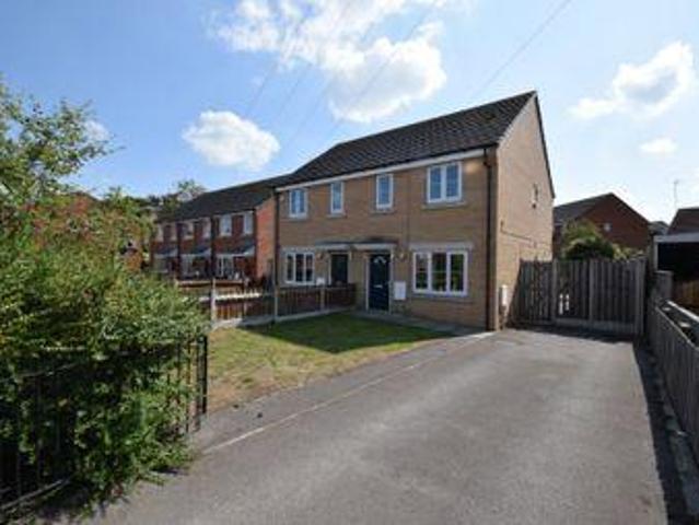 2 Bedrooms Semi detached house for sale in Pontefract Road, Ferrybridge, Knottingley WF11