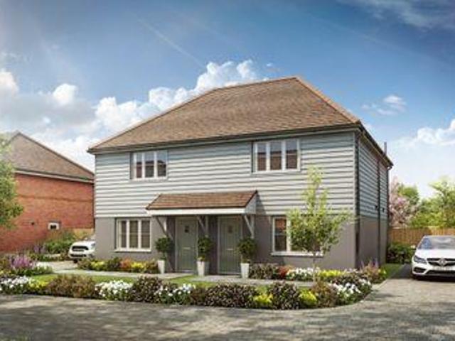 2 Bedrooms Semi detached house for sale in Petworth Road, Wisborough Green, Billingshurst RH14