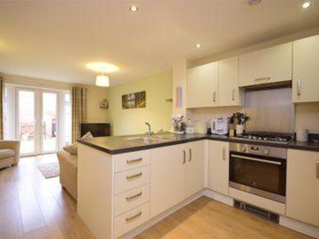 2 Bedrooms Semi detached house for sale in Pear Tree Way, Emersons Green, Bristol BS16