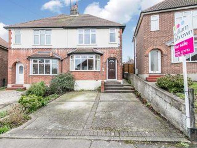 2 Bedrooms Semi detached house for sale in Rosebery Avenue, Colchester CO1