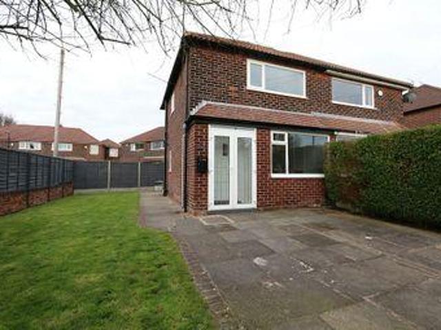 2 Bedrooms Semi detached house for sale in Ryder Avenue, Altrincham, Greater Manchester WA14