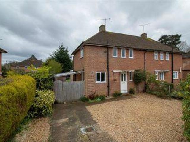 2 Bedrooms Semi detached house for sale in Ryelaw Road, Church Crookham, Fleet GU52