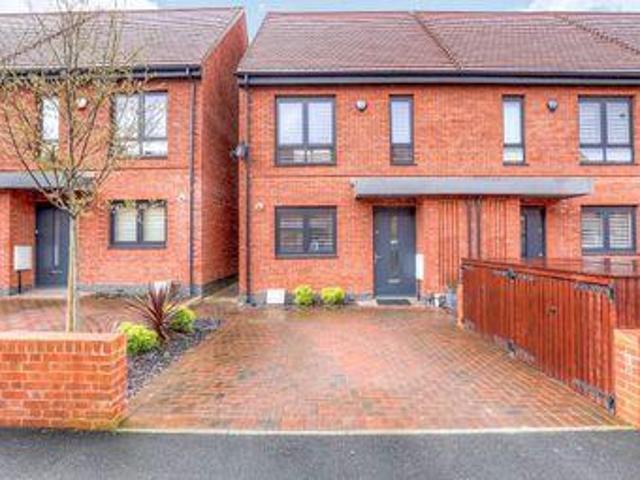 2 Bedrooms Semi detached house for sale in Worthington Crescent, Cheadle SK8