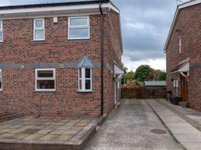 2 Bedrooms Semi detached house for sale in Waterman Court, York YO24