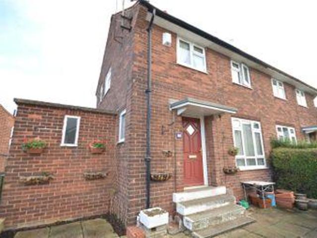 2 Bedrooms Semi detached house for sale in West Grange Gardens, Leeds, West Yorkshire LS10