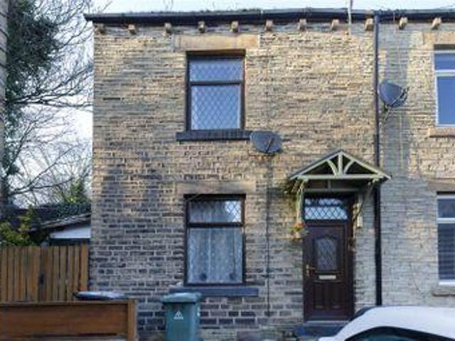 2 Bedrooms Semi detached house for sale in Willans Road, Dewsbury, West Yorkshire WF13