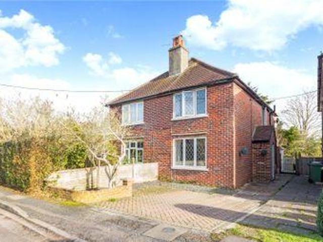 2 Bedrooms Semi detached house for sale in Tower Close, Liphook, Hampshire GU30