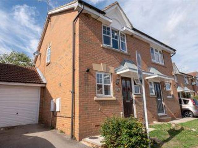 2 Bedrooms Semi detached house for sale in The Meadows, South Milford, Leeds LS25