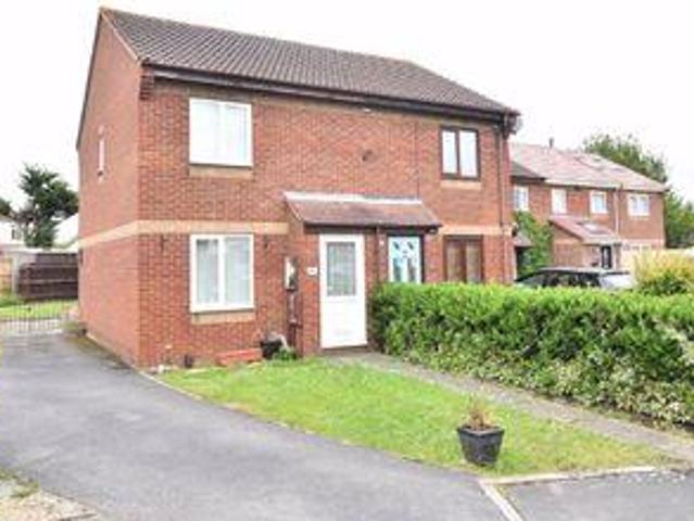 2 Bedrooms Semi detached house for sale in The Close, Little Stoke, Bristol BS34