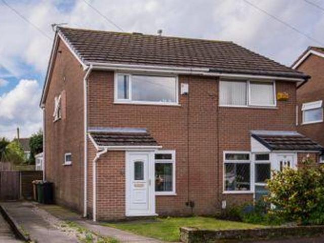 2 Bedrooms Semi detached house for sale in Thornham Drive, Bolton BL1