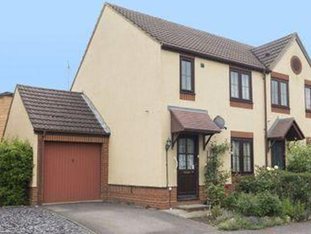 2 Bedrooms Semi detached house for sale in Thorburn Chase, College Town, Sandhurst GU47