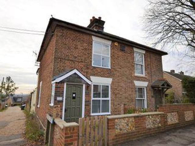 2 Bedrooms Semi detached house for sale in Upper Hale Road, Upper Hale, Farnham GU9