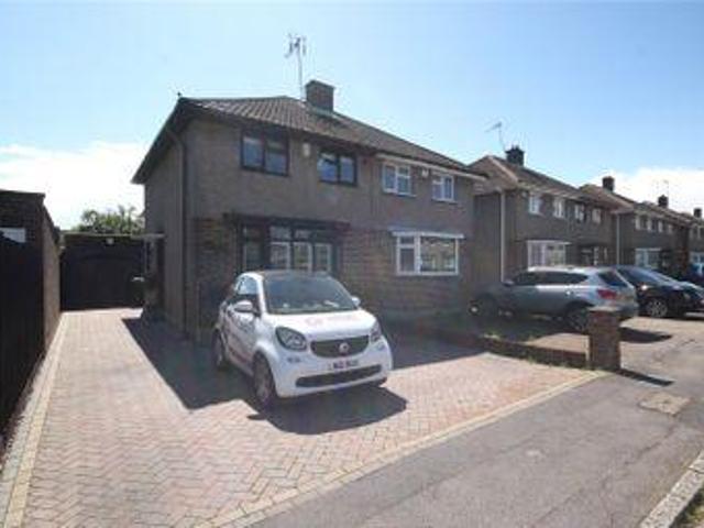 2 Bedrooms Semi detached house for sale in Vernon Avenue, Enfield EN3